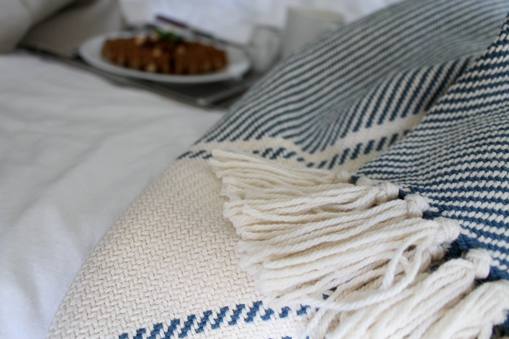 What Is Throw Blankets? A Guide to Blankets for Novices – My Organic Sleep